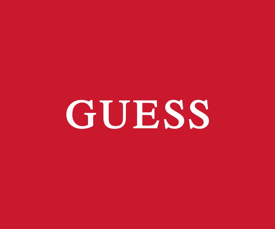 Guess OUTLET in Germany • up to 70%* off in Sale | Outletcity Metzingen