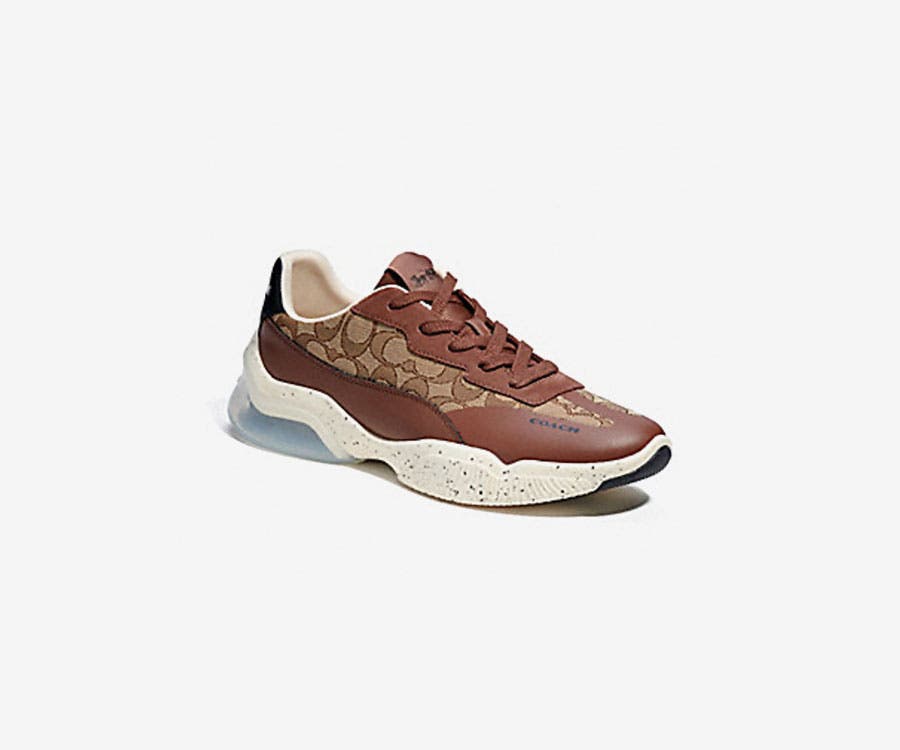 蔻驰 (Coach) 德国奥特莱斯折扣店 • 促销低至三折 | 麦琴根名品村