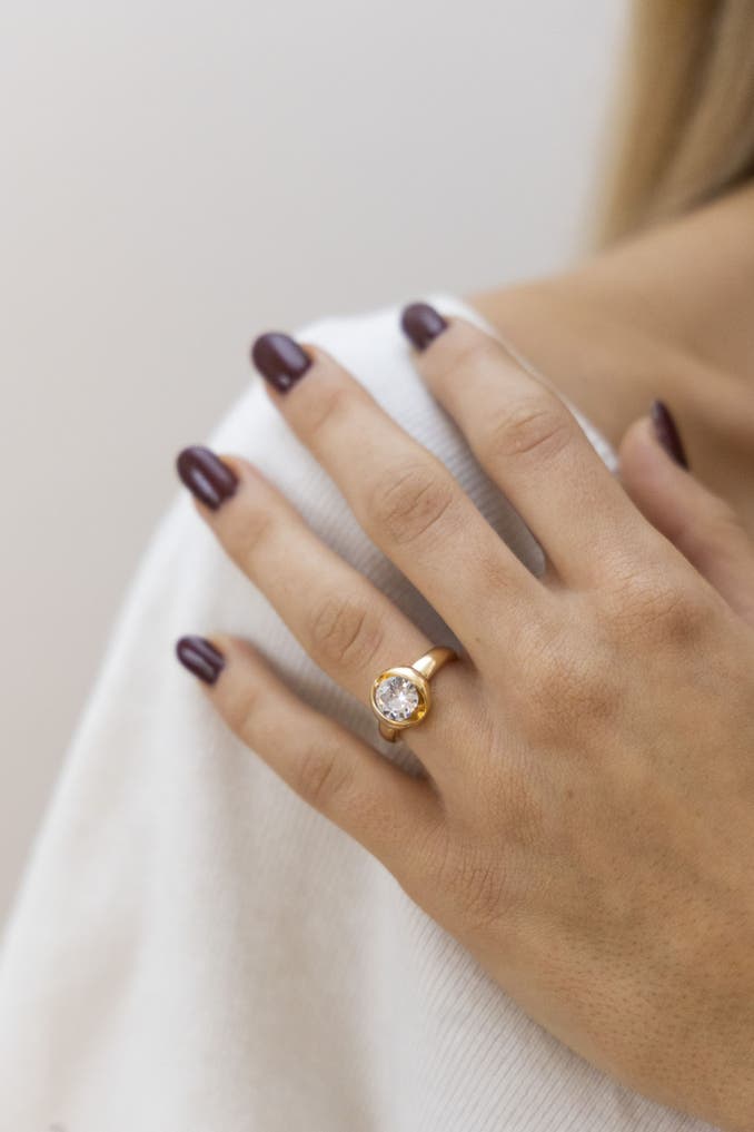 ZEEME Ring Silber 925 vergoldet mit weißem Zirkonia-Stein 8mm gelb ...