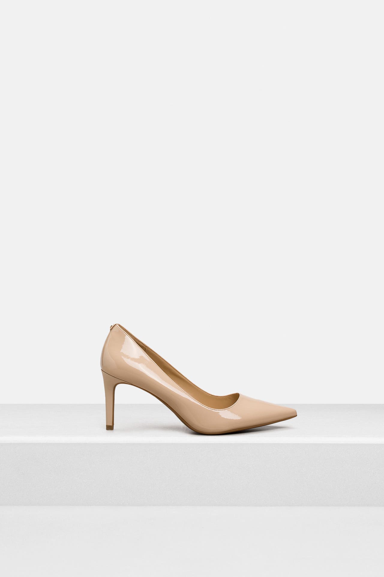 MICHAEL MICHAEL KORS Lack-Pumps 'Alina' beige » günstig online kaufen ...