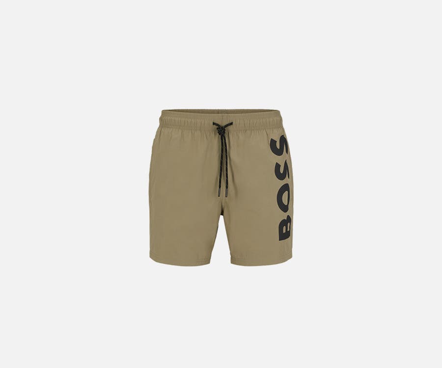 Hugo Boss OUTLET in Germany • up to 70%* off in Sale | Outletcity Metzingen